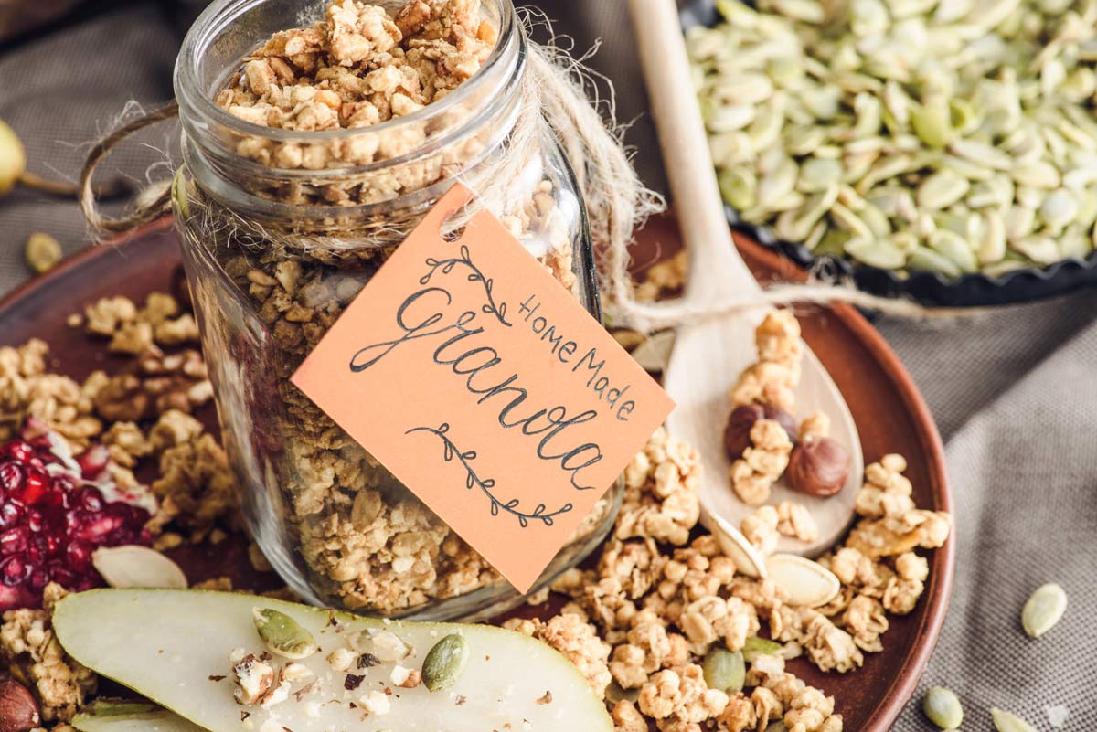 30 Christmas Treats to Gift Your Family and Friends