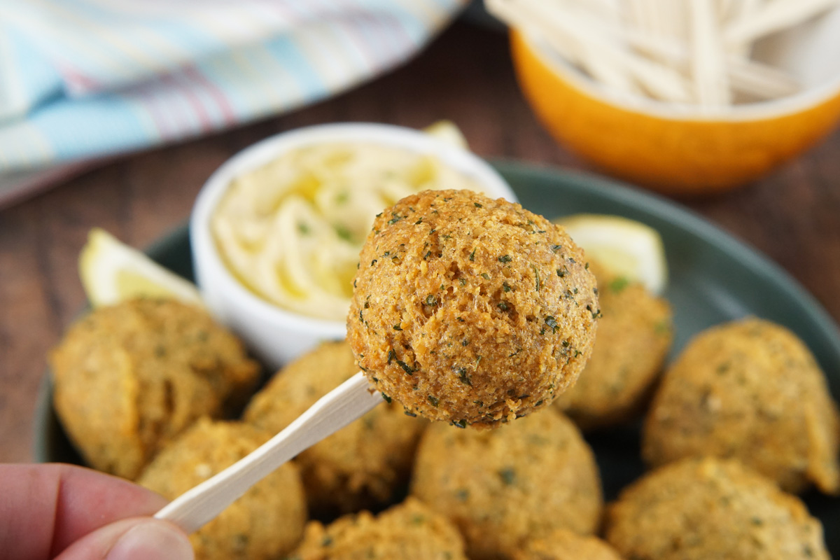 13 Fun and Easy Snacks for Board Game Night